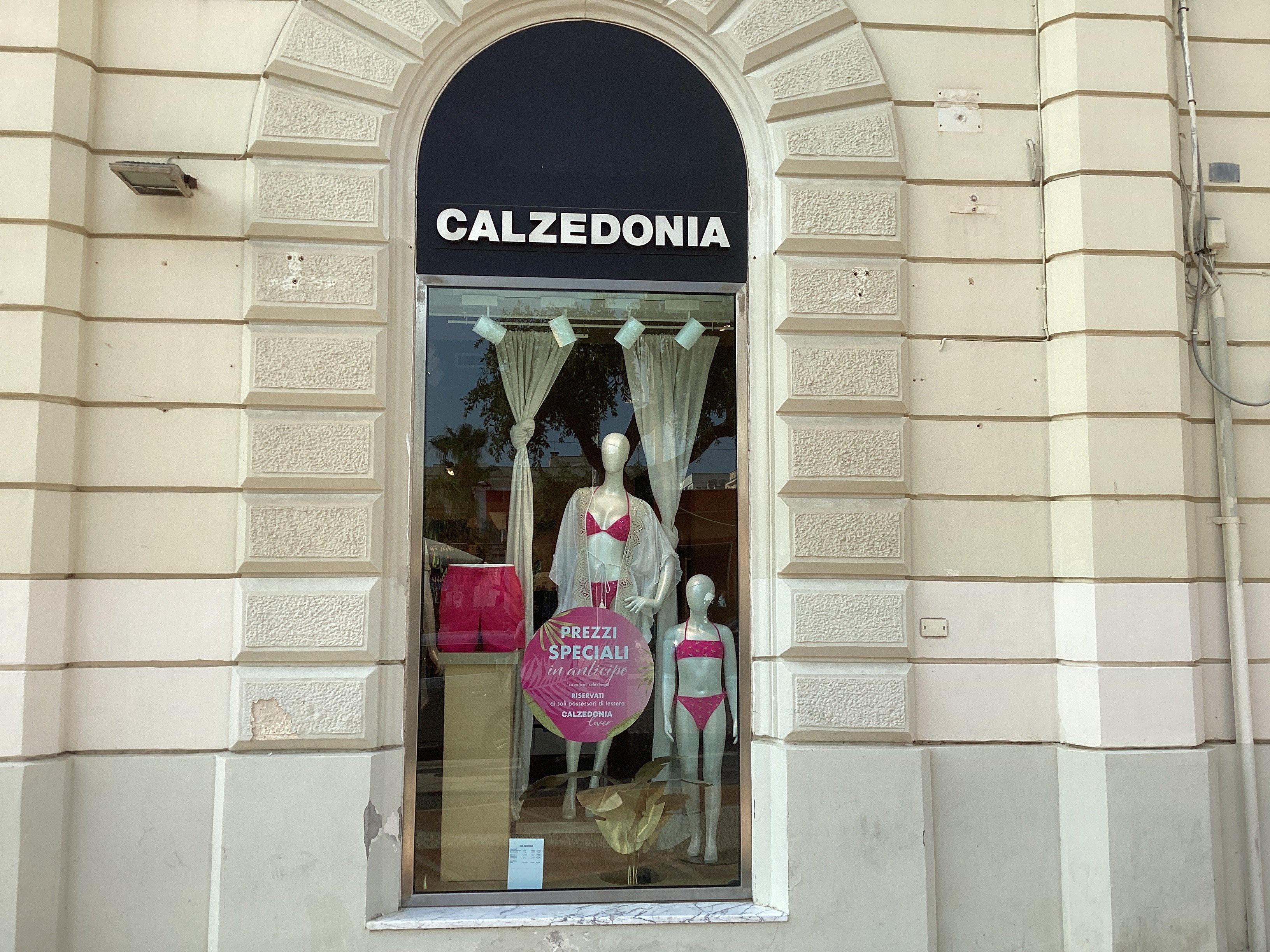Boutique de collants : Gallipoli, CORSO ROMA N. 100/A-100/B | Calzedonia